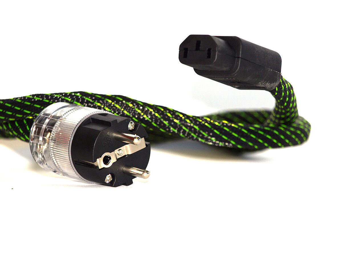 EOL: TCI Cables Emerald Constrictor HIFI Stromkabel Schuko 1,5m | TCI ...